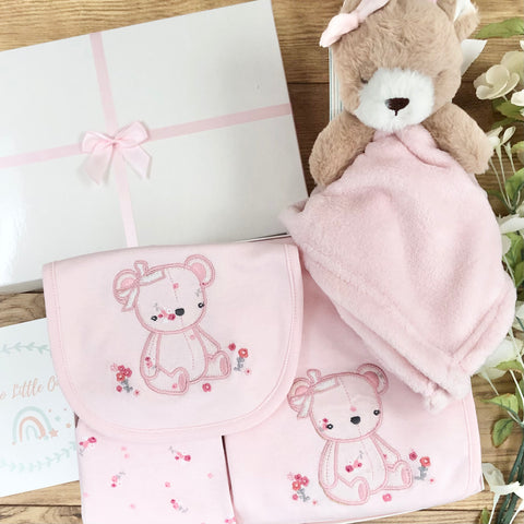Mummy & Mee Baby Gifts | New Baby Gifts | New Baby Hampers | Mummy & Mee